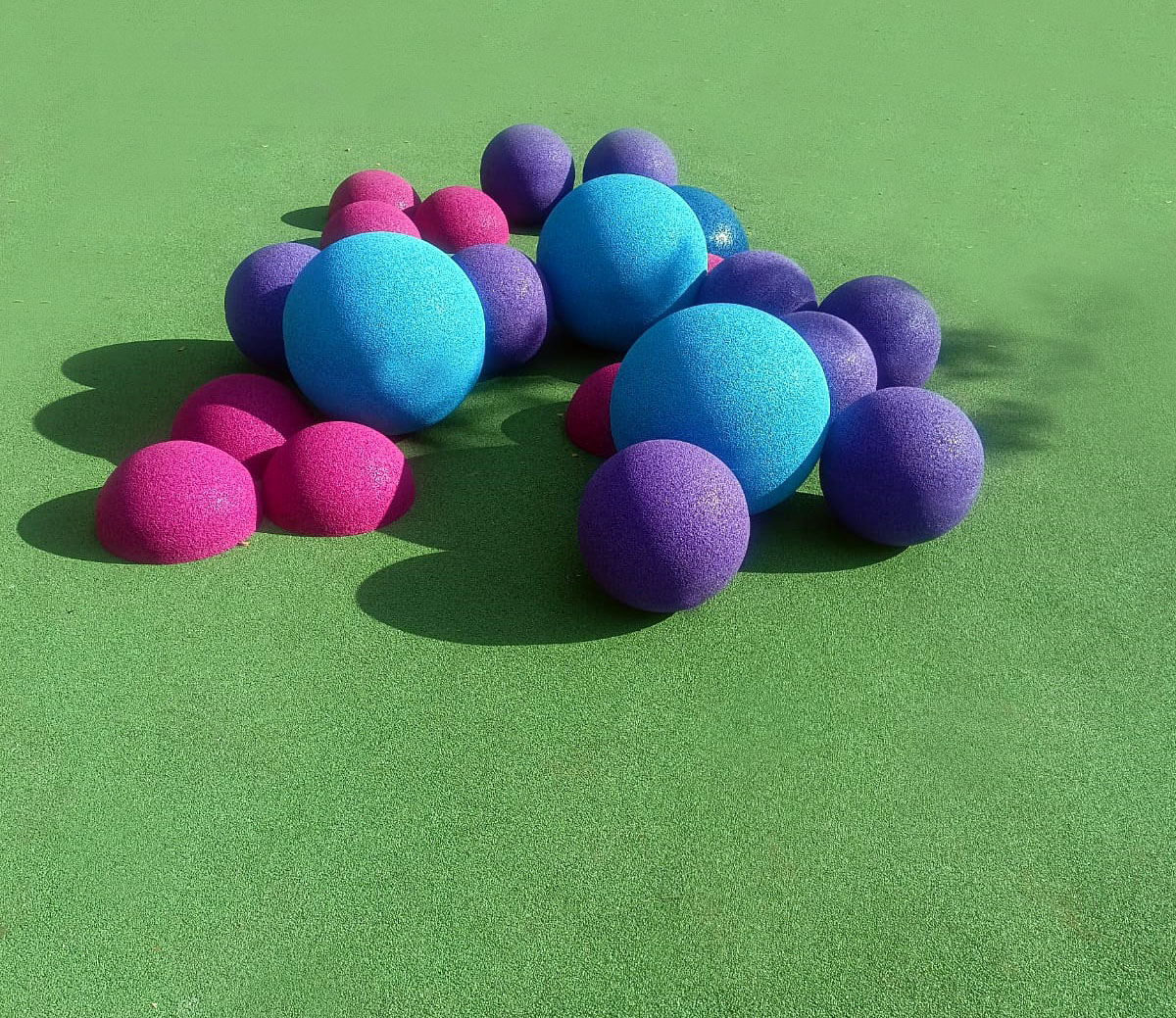 SAFEPLAY - Balls and Halfballs